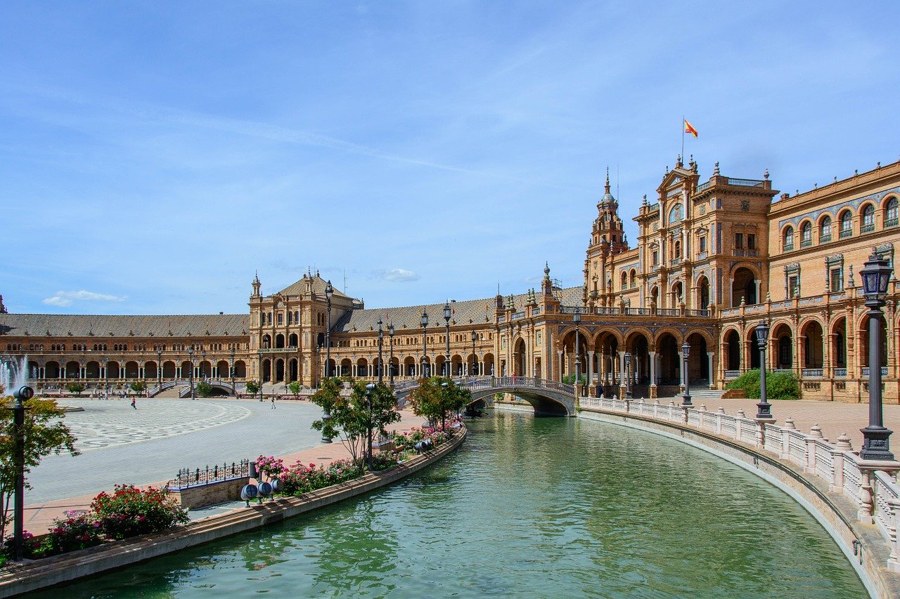 Top 5 Things to Do in Sevilla, Spain – The Girl Who Goes