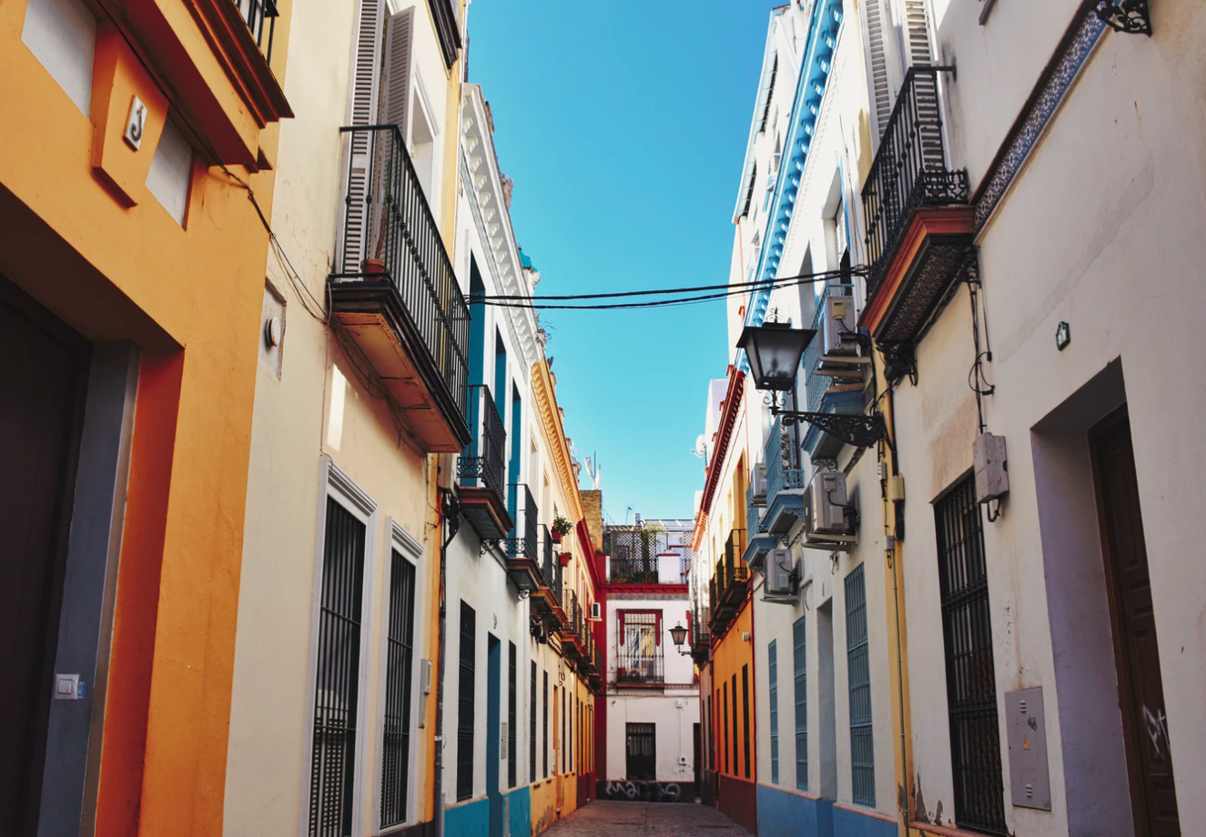 3 Big Differences Between Life in Spain and Life in Ecuador