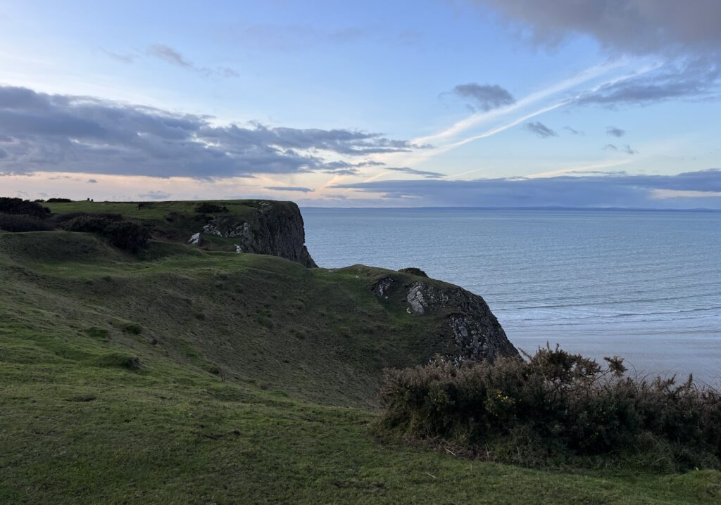 Day Trip: Cardiff to the Gower Peninsula – The Girl Who Goes